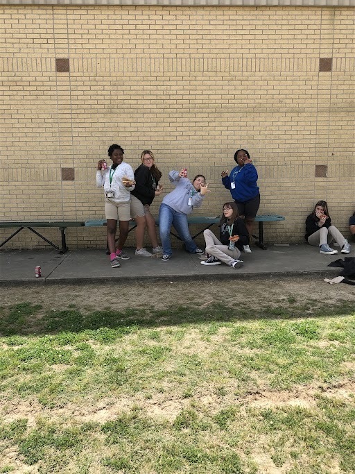 6th Grade ZEARN Party Winners! | Rene A. Rost Middle School